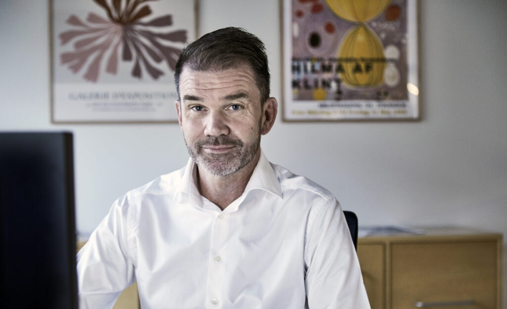 Hvorfor køber en tøjmand et privathospital?